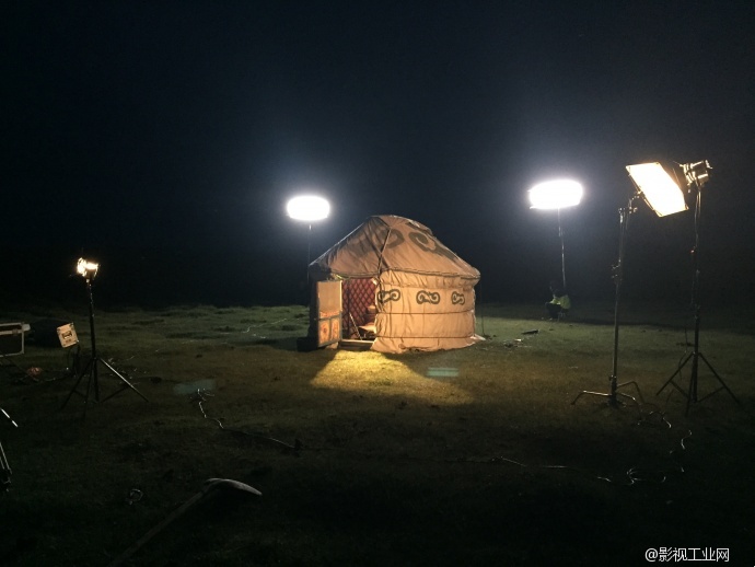 枫荷映画作品|从策略到创意：APUS User Systemr：Connect your world篇（导演版）_影视工业网-幕后英雄APP